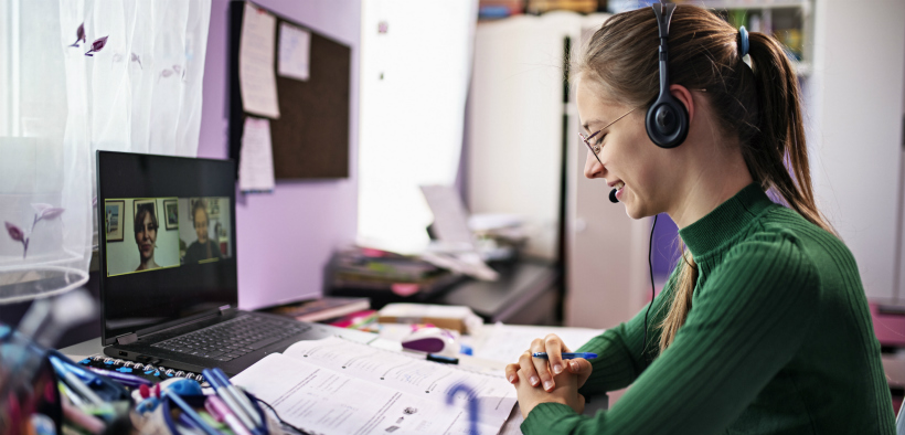 Looking for Learning in the Transition to Online Courses