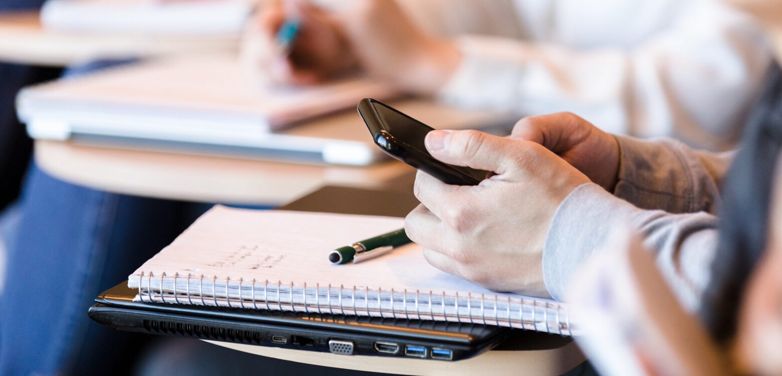 The Thumb Swipe: What Are Phones in Class Doing to Learning? – The ...